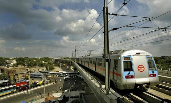 Delhi metro rail introduces QR code-based ticketing system